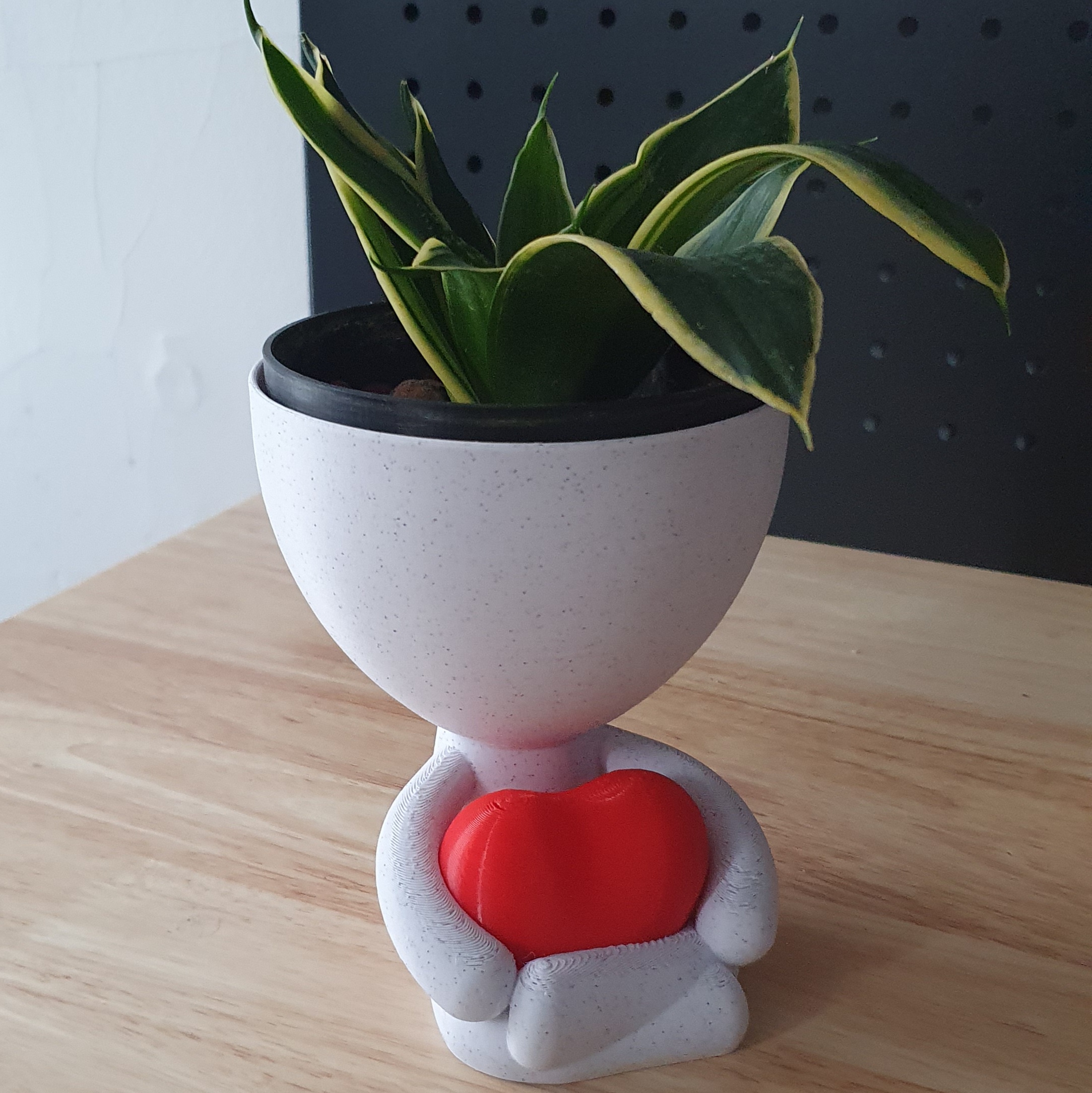 STL file HUG MY HEART - ROBERT PLANTER - VALENTINES - DOBLE PLANTER ...