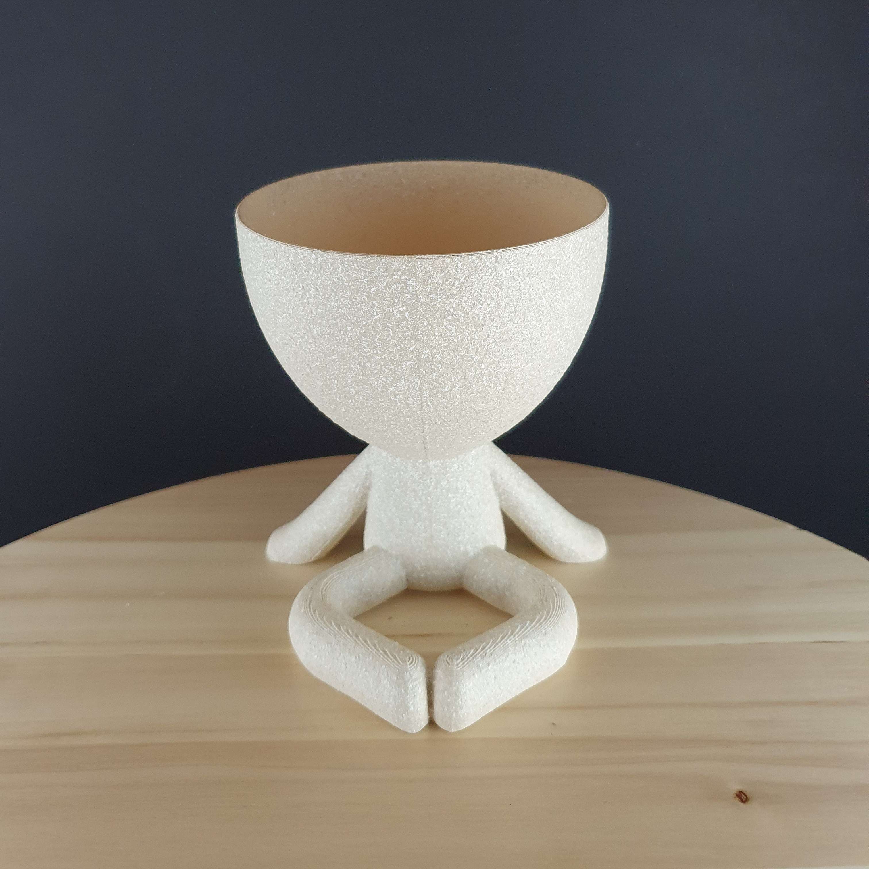 STL file Relaxed Robert - ROBERT PLANTERS - LITTLE PEOPLE PLANTERS・3D ...