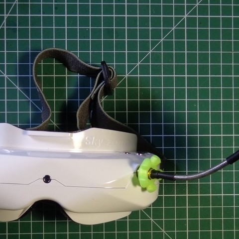 Download free STL file SMA Spinner for FPV antennas • 3D printing ...