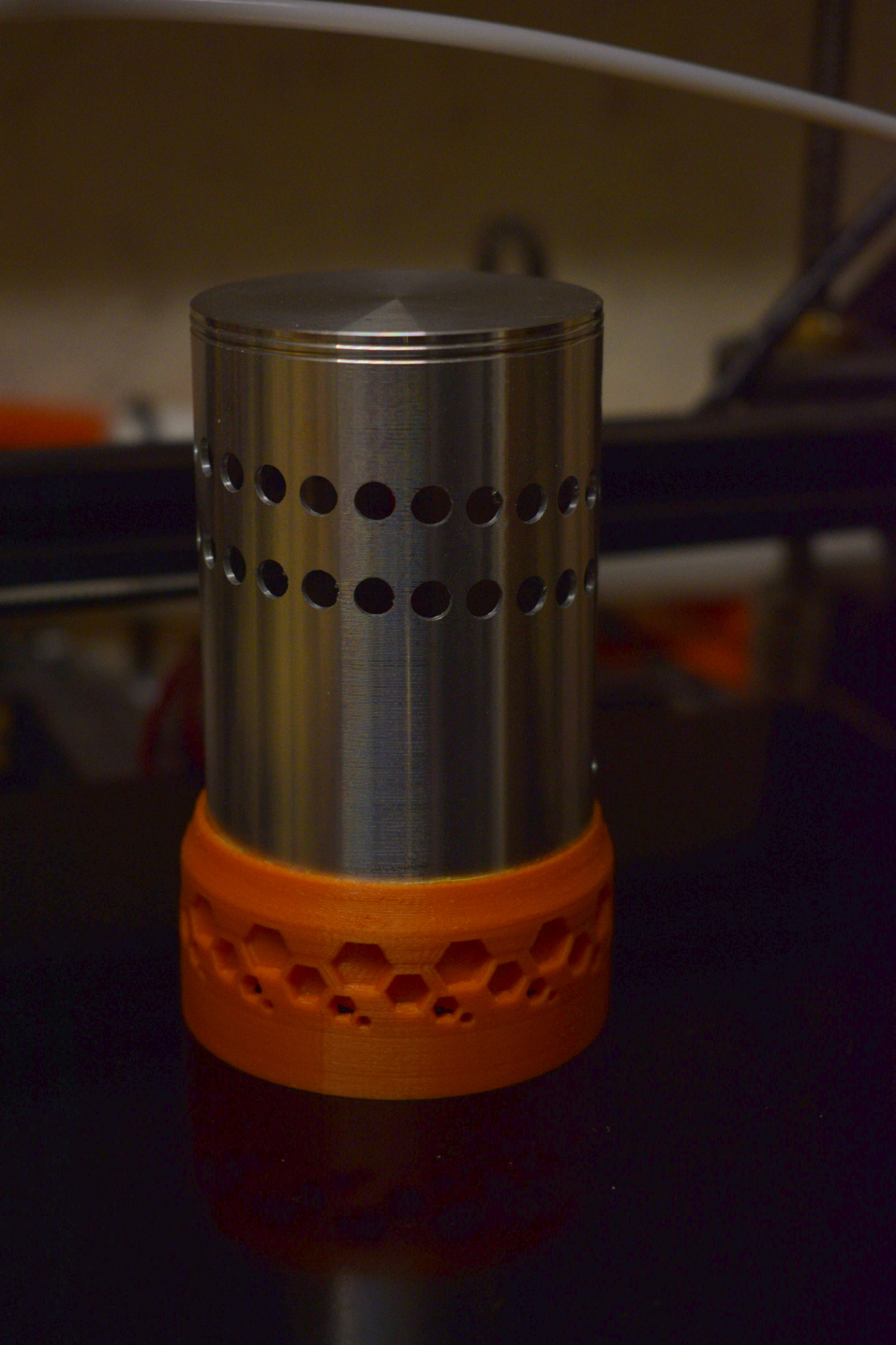 Free STL file Base for wallmounted lamp・3D printing template to ...