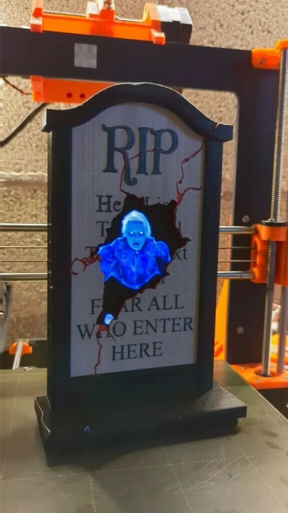 Free 3D file Haunted Gravestone - MULTI・3D printer model to download・Cults