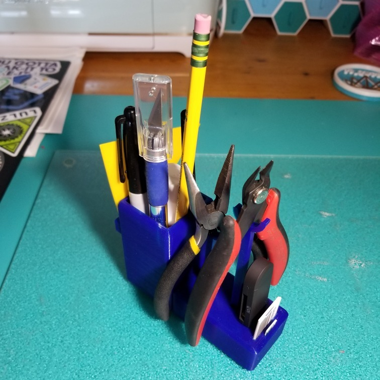 Free 3D file 3D Essentials Tool Caddy・3D printable model to download・Cults