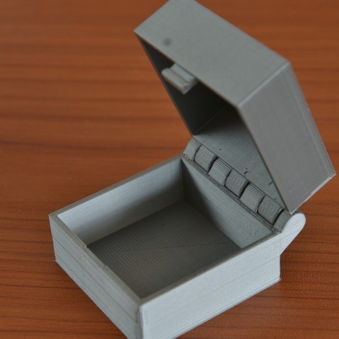 Download free 3D printer designs Hinged Box With Latch, Somewhat ...