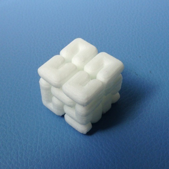 Free STL file Hilbert Block 🏢・3D printer design to download・Cults