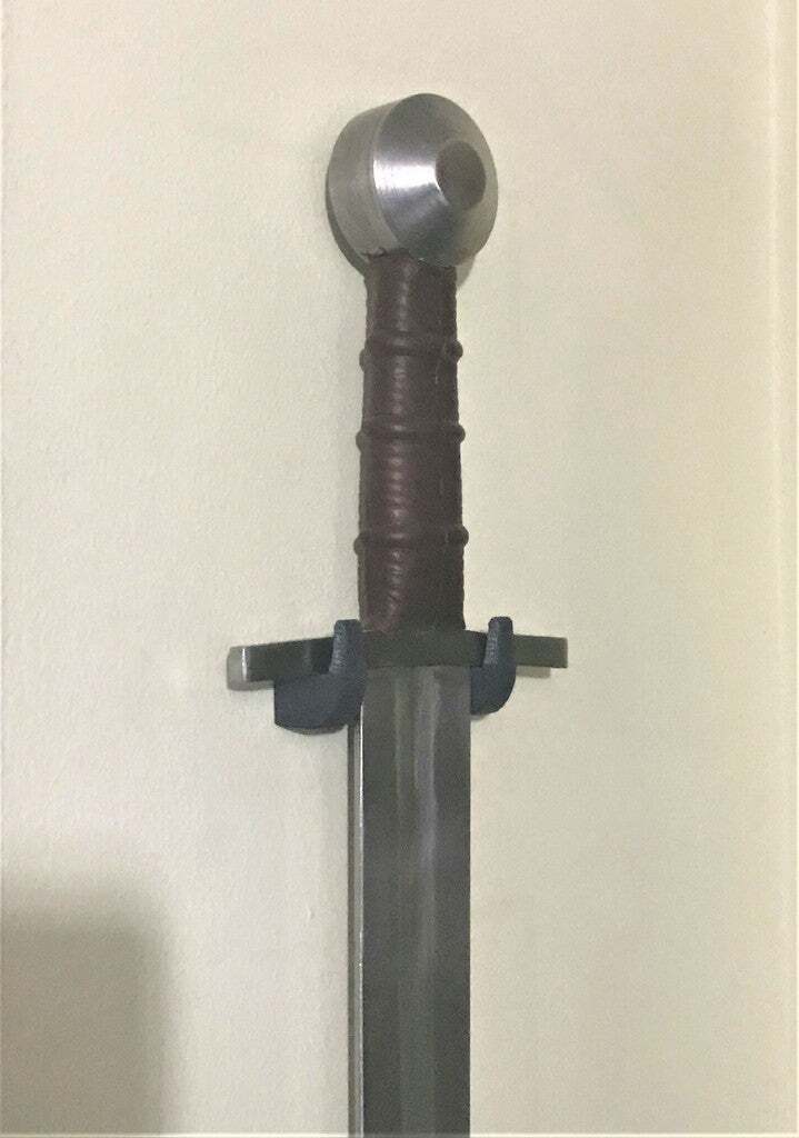 Free STL file Simple Sword Wall Hanger / Mount・3D print model to ...