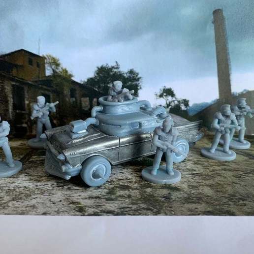 Download free STL files Fifi Macaffee Cop / Bronze 20mm Dark Future ...