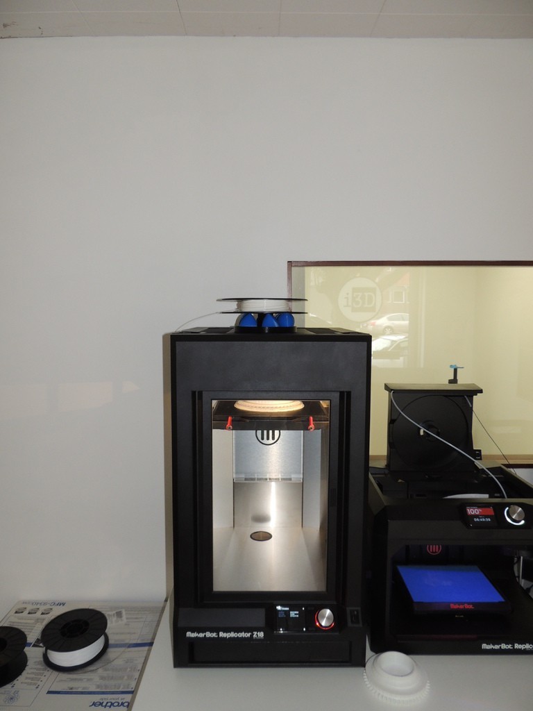 Free STL file Object of Constant Width Filament Turn Table・3D print ...