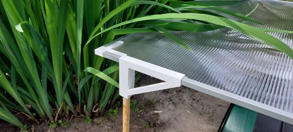 Free 3D file Minimalistic Robot lawn mower garage・3D print model to ...