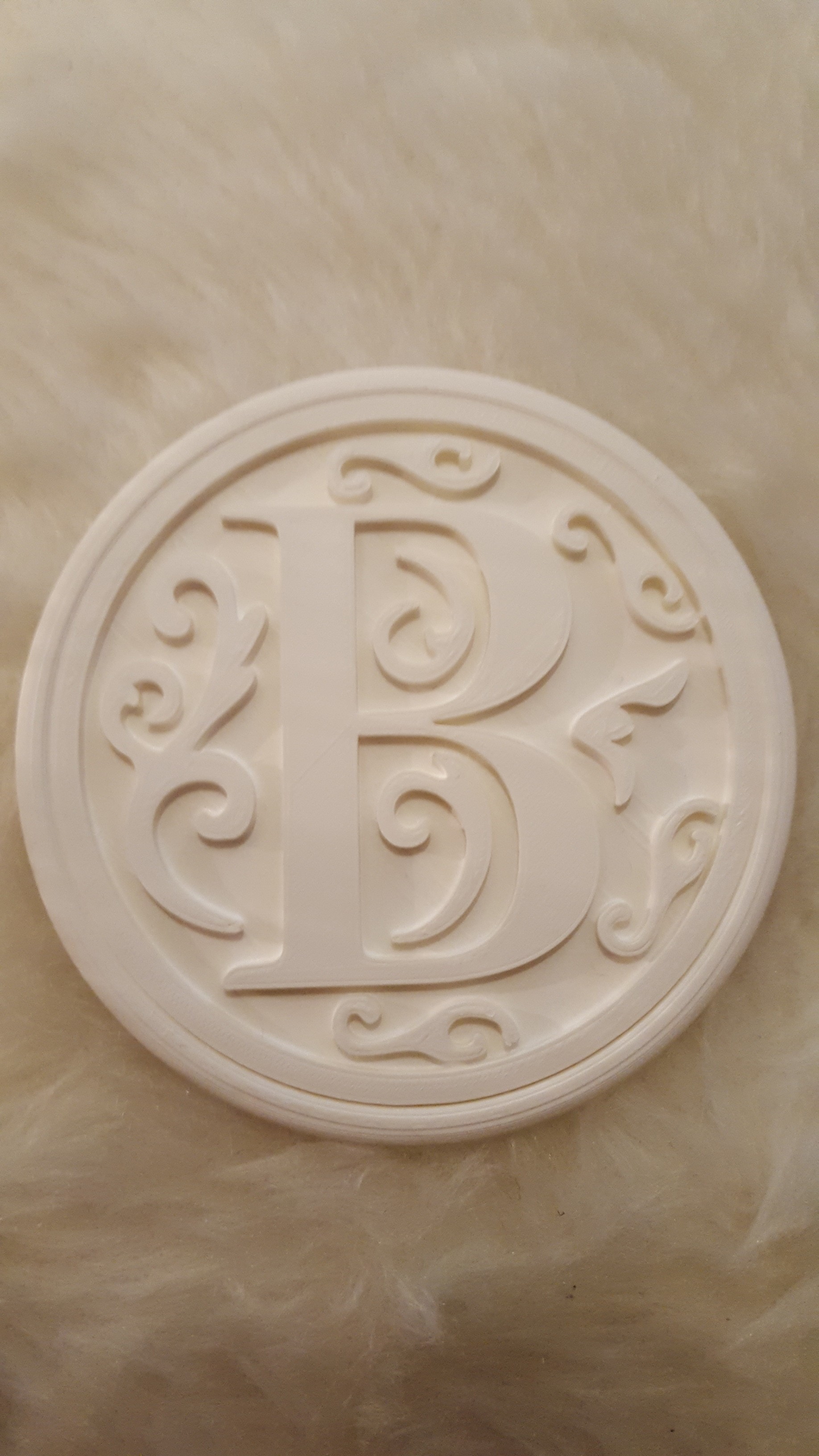 Free STL file Drink-coaster with letter 'B' 🍹・3D print design to ...