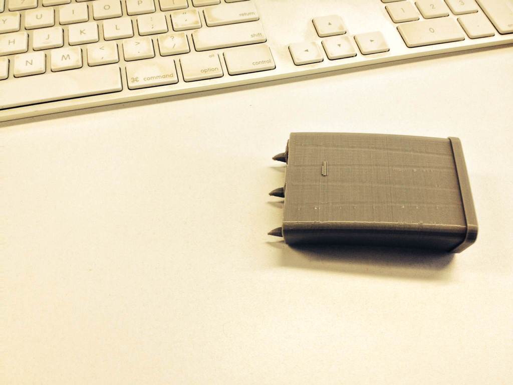 Free STL file Extending Wolverine Claws 🦸・3D printable design to ...