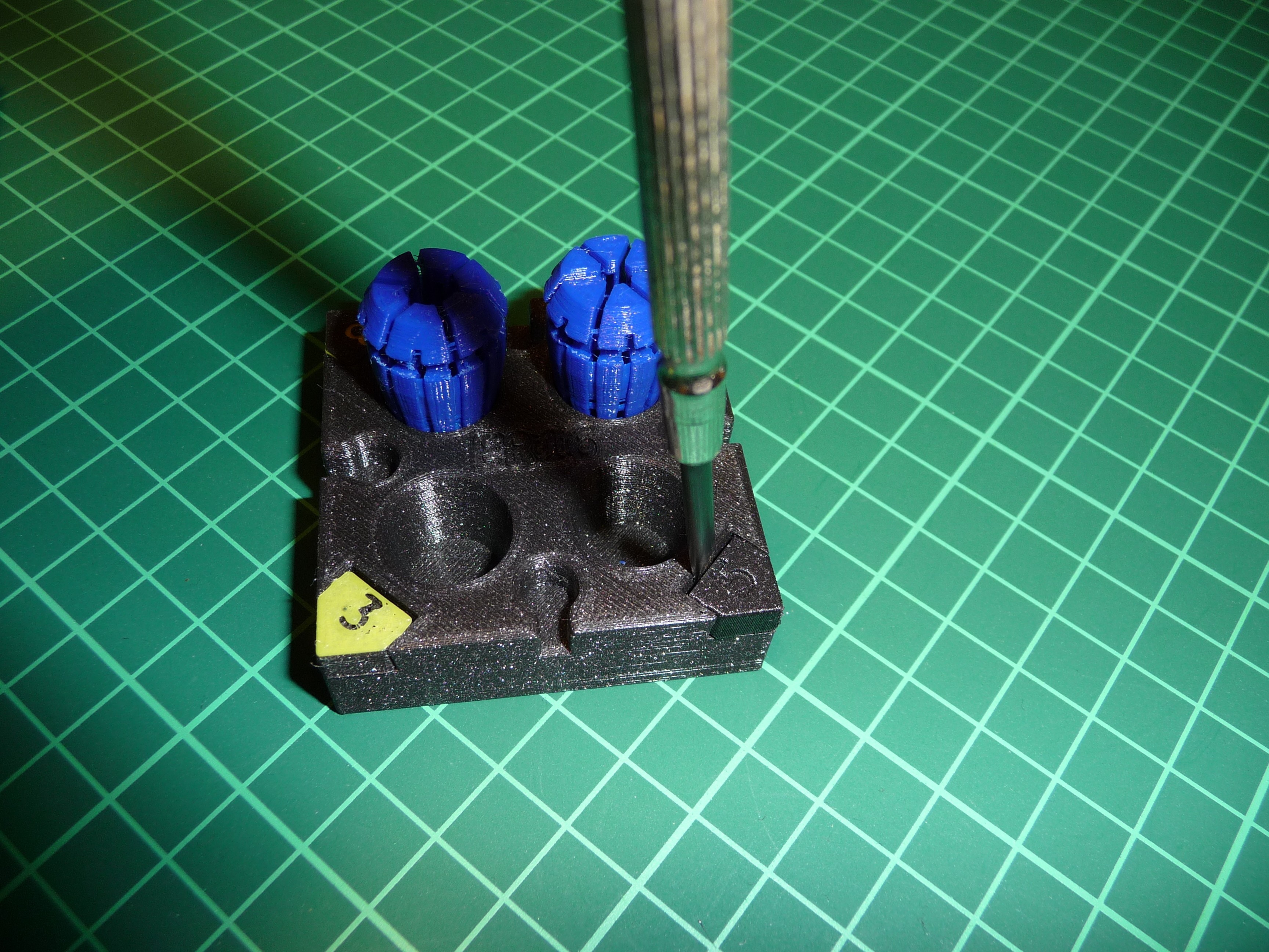 STL file Modular ER25 Collet Size Insert・3D printer design to download ...
