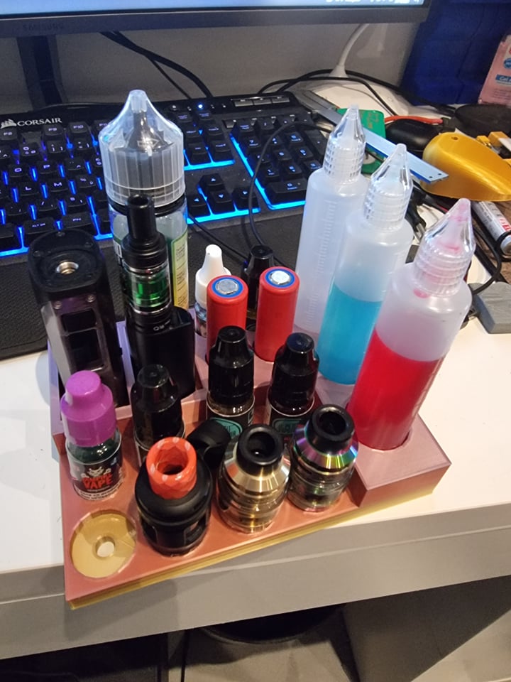 STL file Vape Stand 🚬・3D printable model to download・Cults