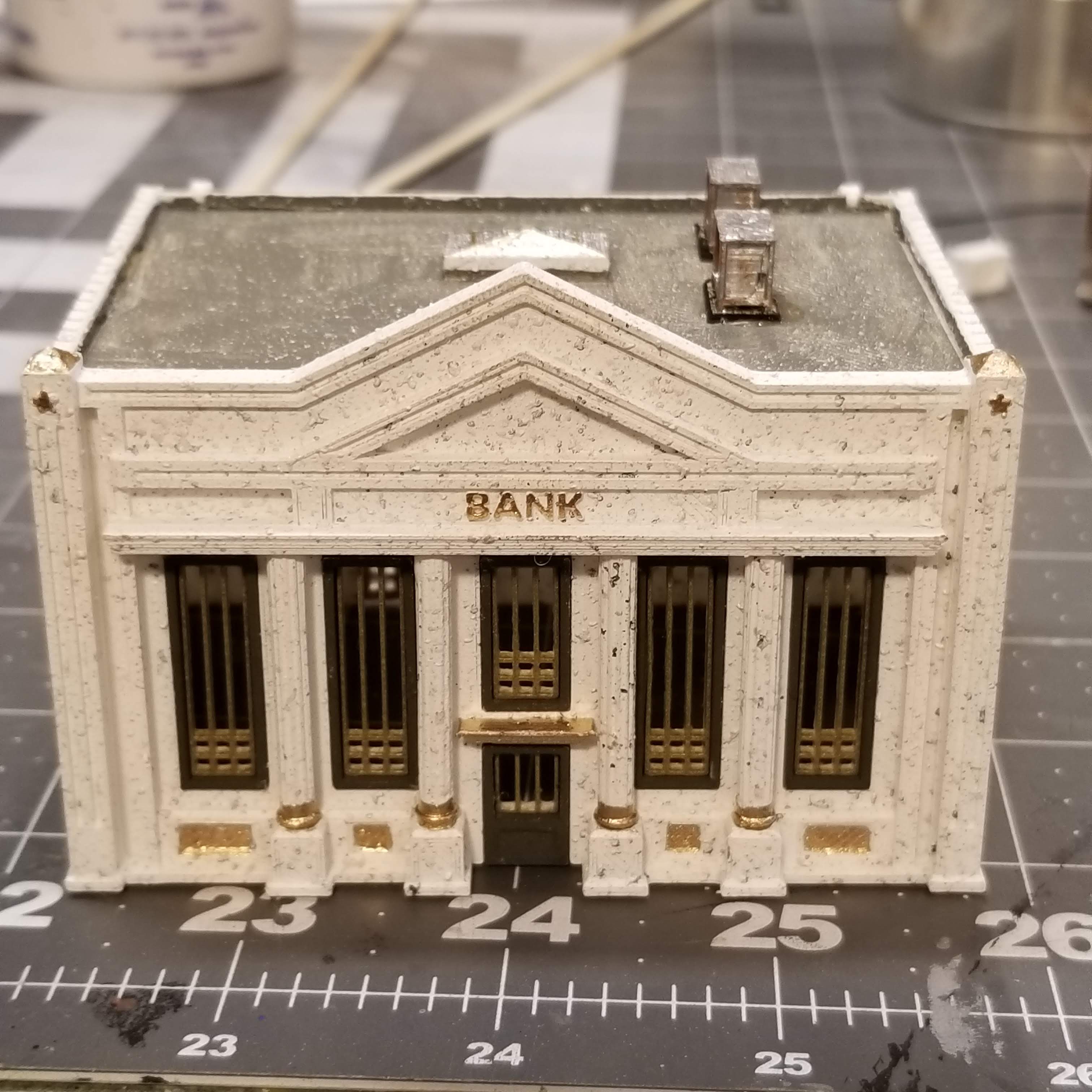 3D printable HO Scale Bank・Cults