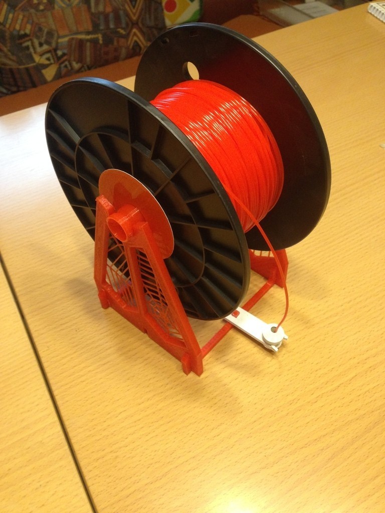 Free STL file Filament Spool Holder 🪢・3D printer model to download・Cults