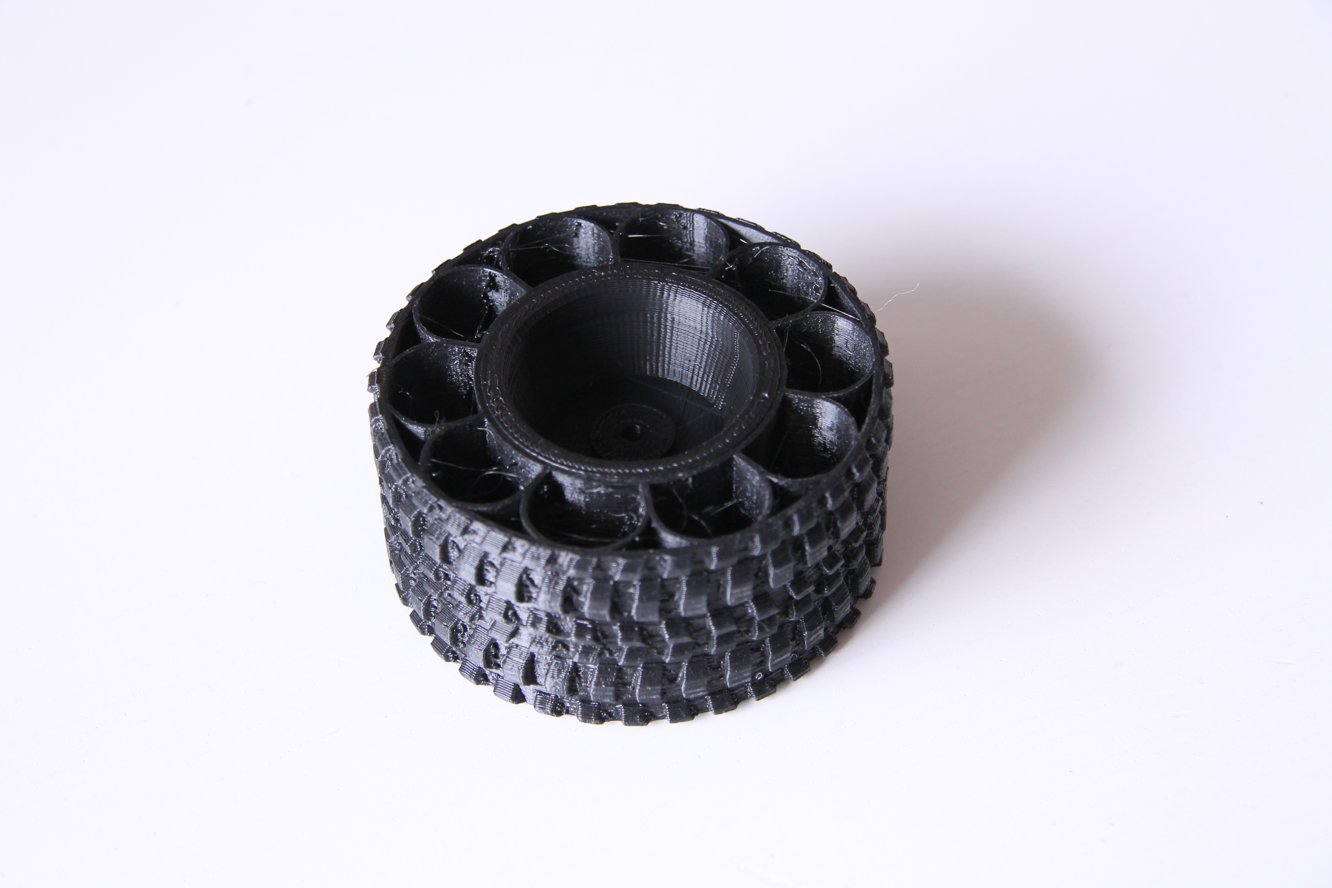 Free STL file Printed truck: Rims・Object to download and to 3D print・Cults