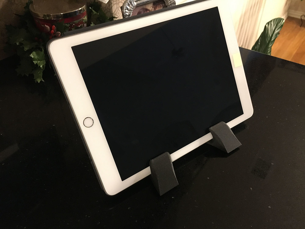 Free STL file iPad Stand・3D print model to download・Cults