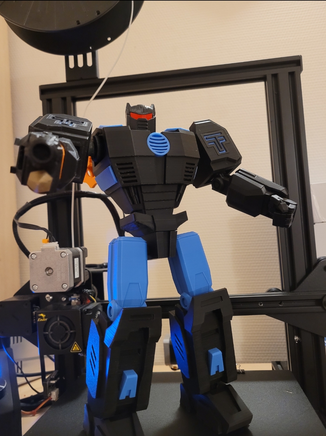 STL file BLU-5 BOT 🤖・Template to download and 3D print・Cults