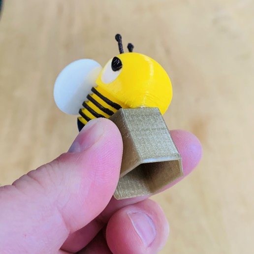 Download STL file Bee Keys holder • 3D printing model ・ Cults
