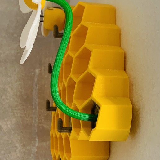 Download STL file Bee Keys holder • 3D printing model ・ Cults
