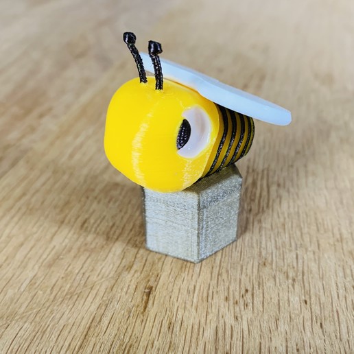 Download STL file Bee Keys holder • 3D printing model ・ Cults