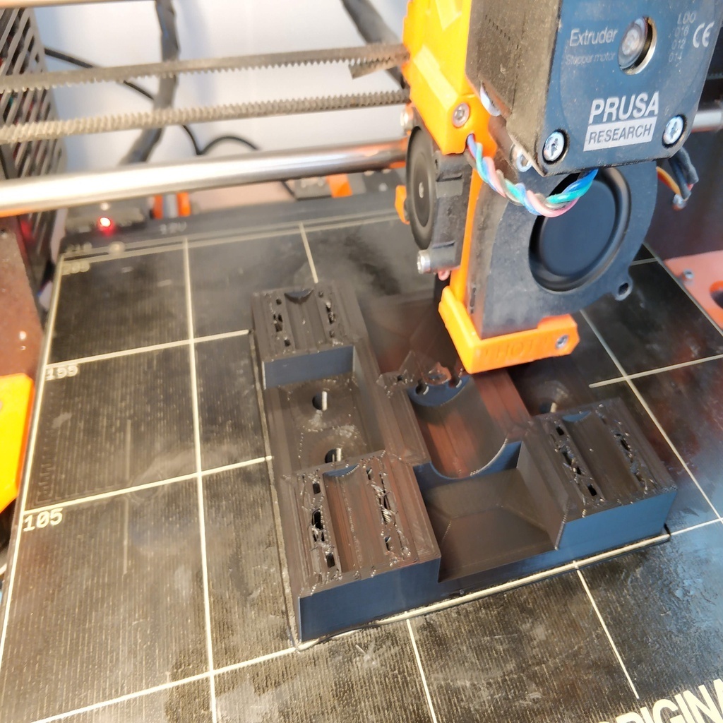 Free 3D file Z Carriage for a 52mm spindle motor 🔧・3D printer design to ...