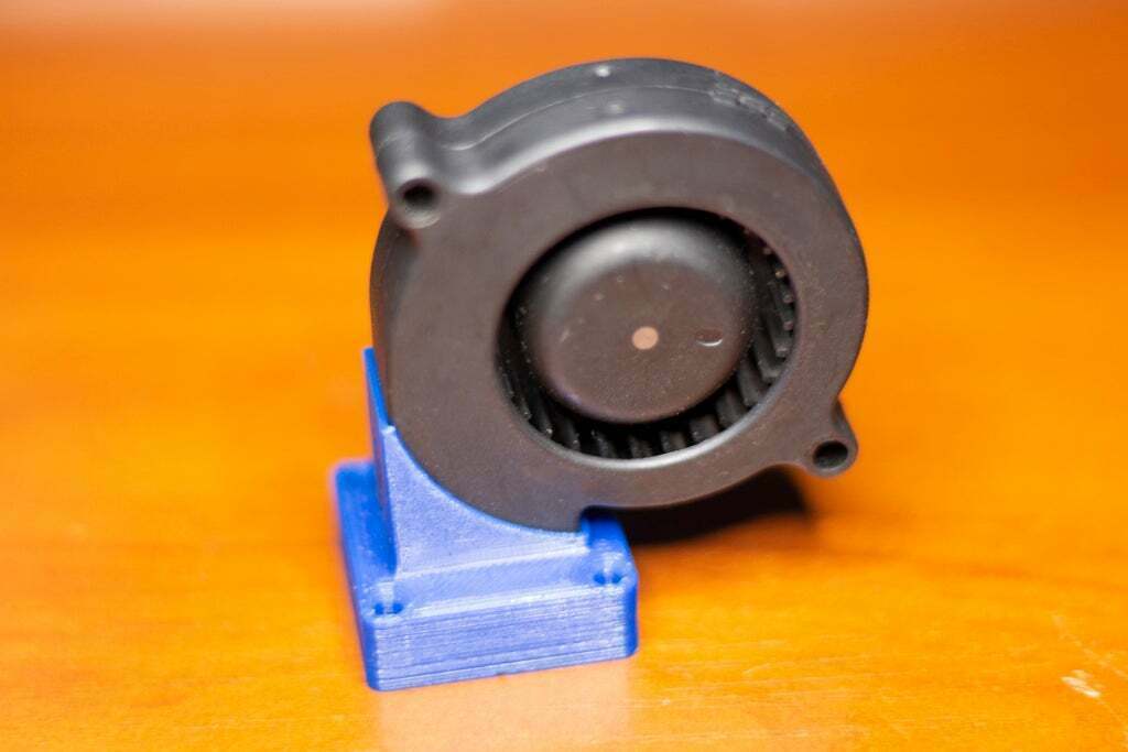 Free STL file Radial fan mount for E3D v6・3D printer design to download ...