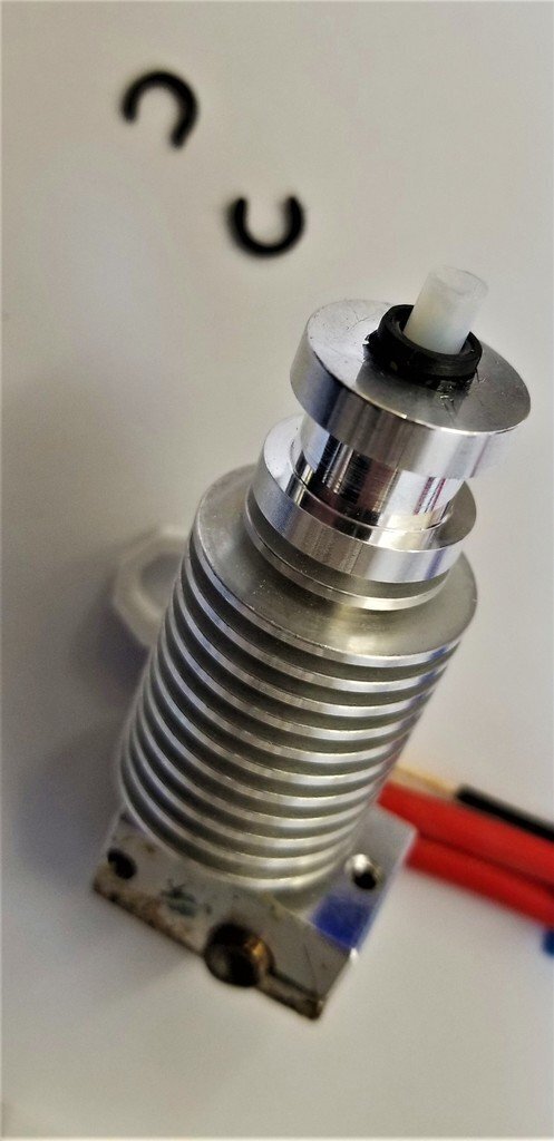 Free STL file PTFE Lock Clip・Object to download and to 3D print・Cults