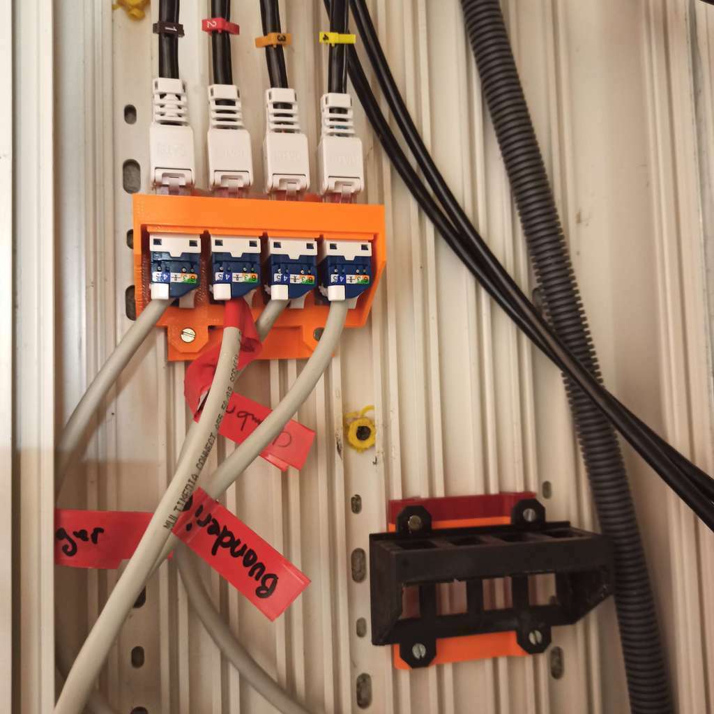 Free 3D file RJ45 Keystone rack 🔌・Object to download and to 3D print・Cults