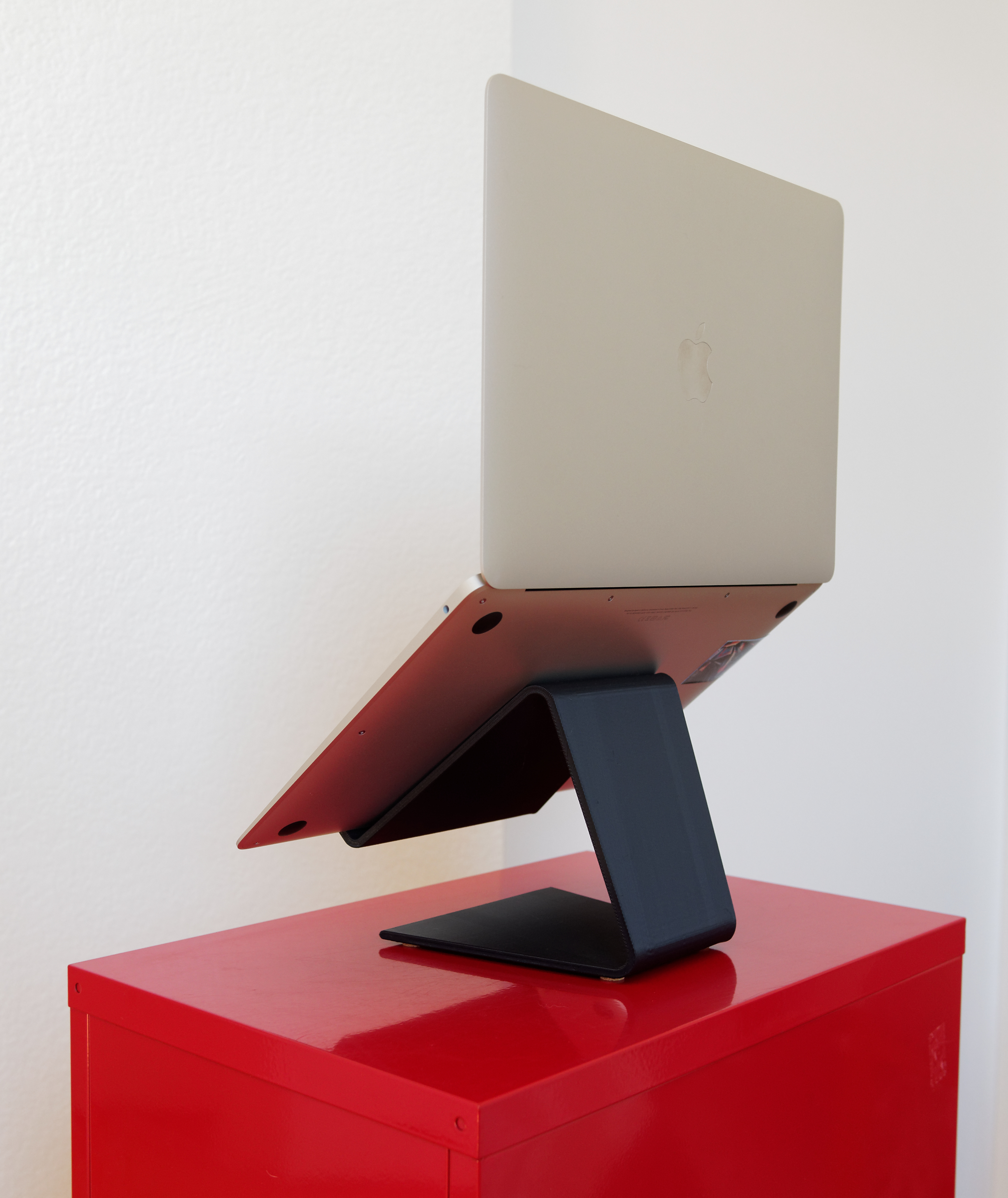 Free STL file Macbook/Laptop Stands (Customizable)・3D printer model to ...