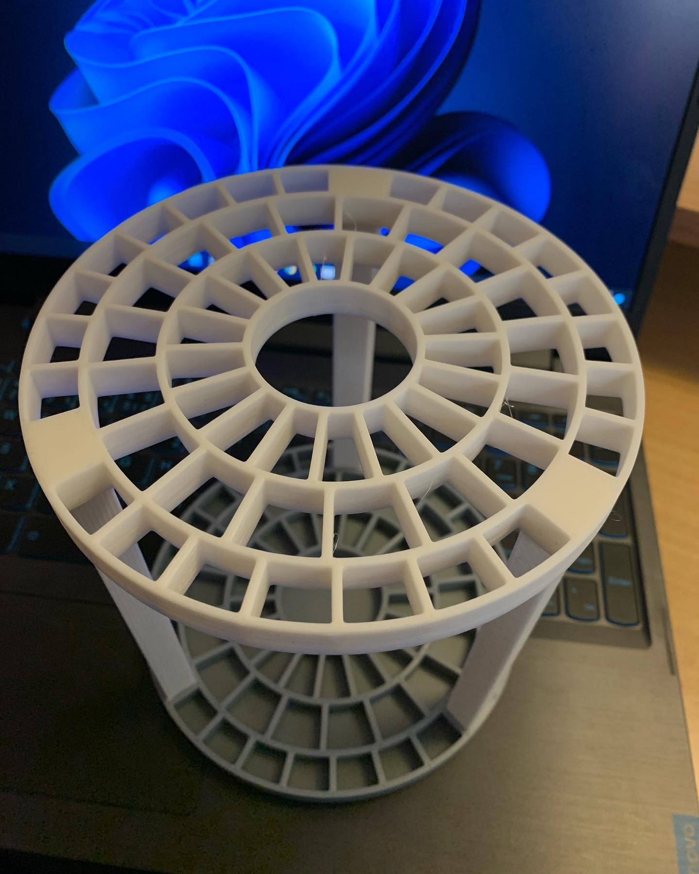 Free STL file Portable Brush Holder・3D printer model to download・Cults