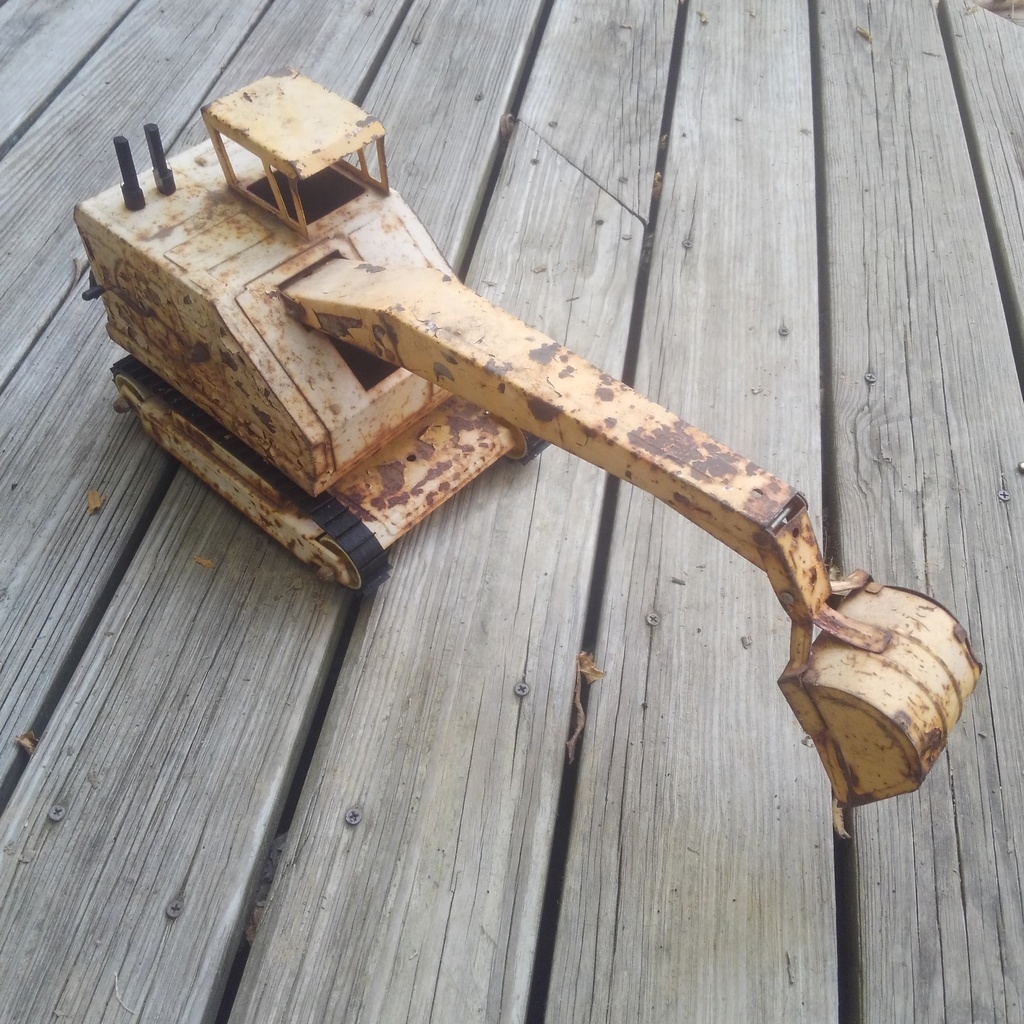 Free 3D file Nylint Backhoe Treads・3D printing design to download・Cults