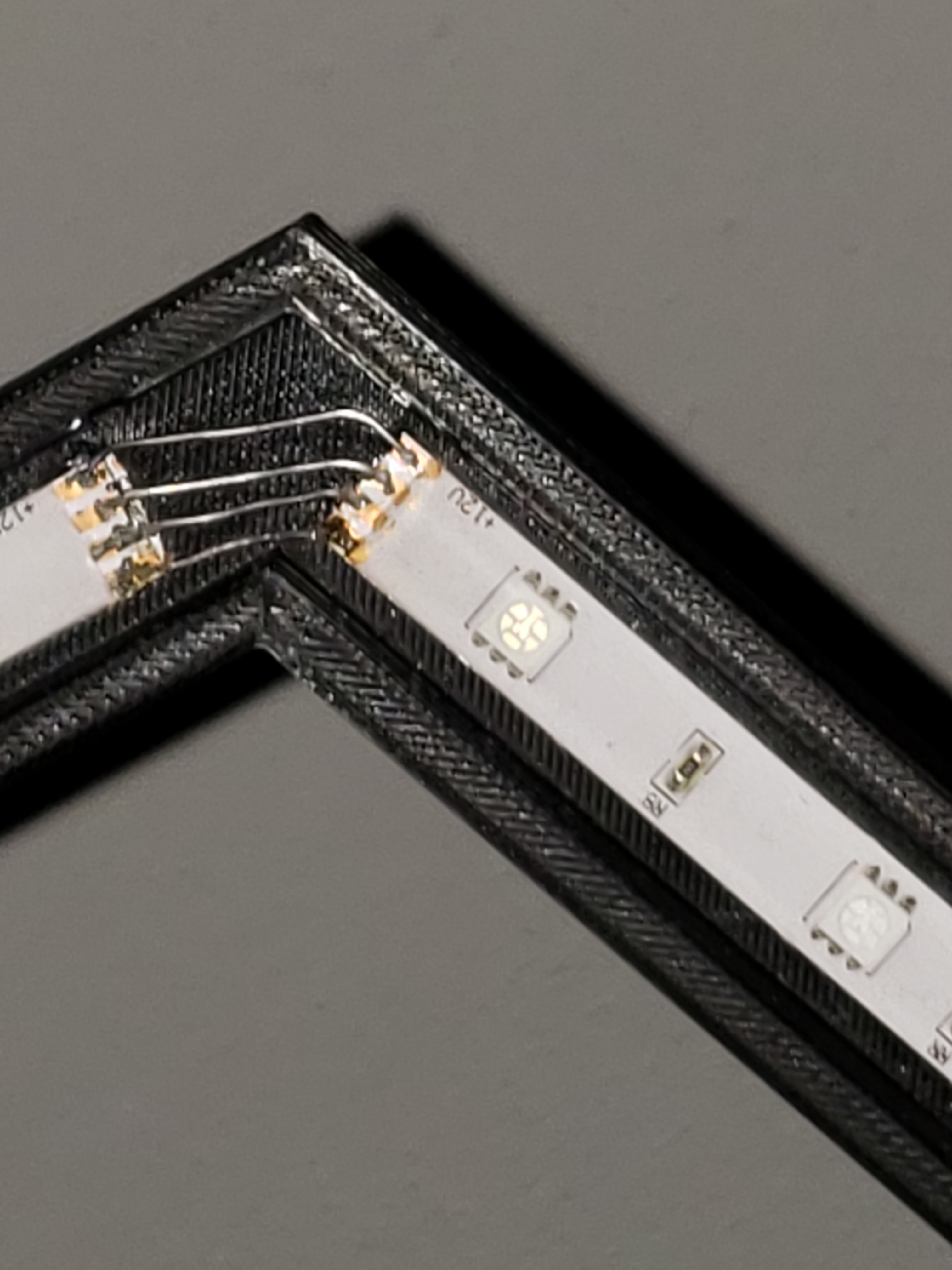 STL file Lamp, led, architecture, illumination, ceiling, decoration ...