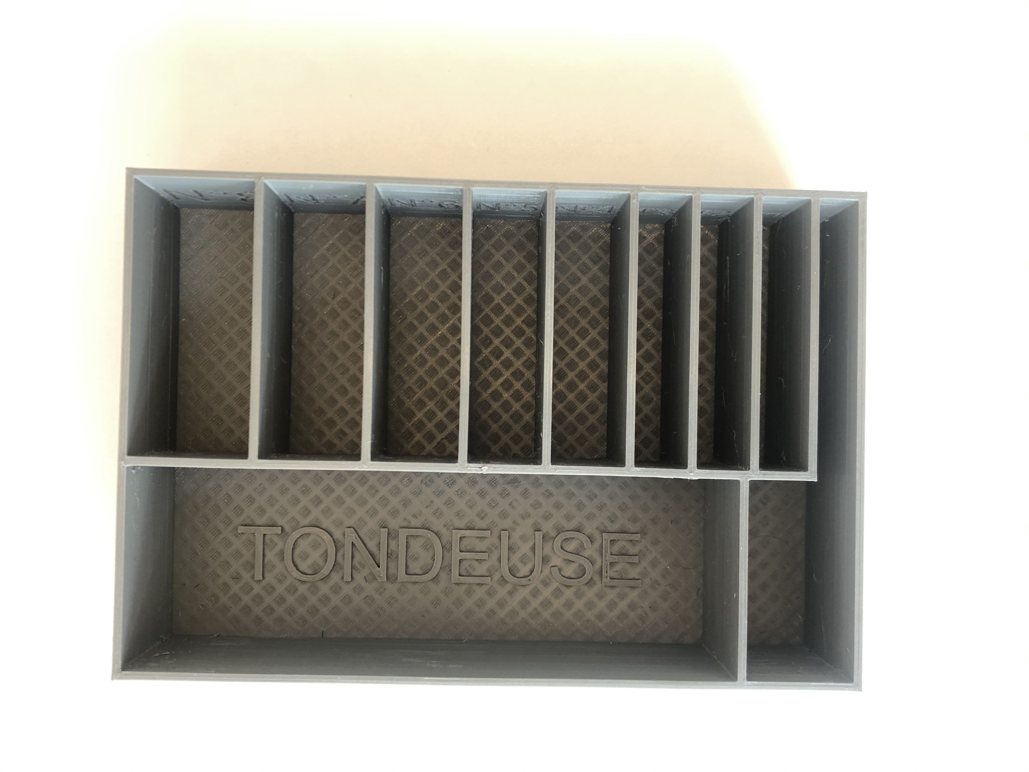 STL file Storage box for hair clippers・Model to download and 3D print・Cults