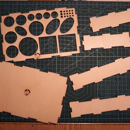 Download free 3D printer files Small modeler box ・ Cults