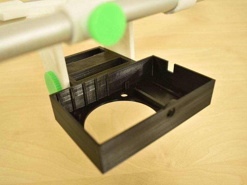 Free STL file Ceiling Camera Mount for 600mm Commercial Ceilings 📷・3D ...