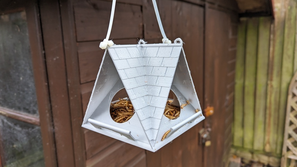 Free 3D file Bird Feeder House - Apex Style with Mock Tiles 🐦・3D print ...
