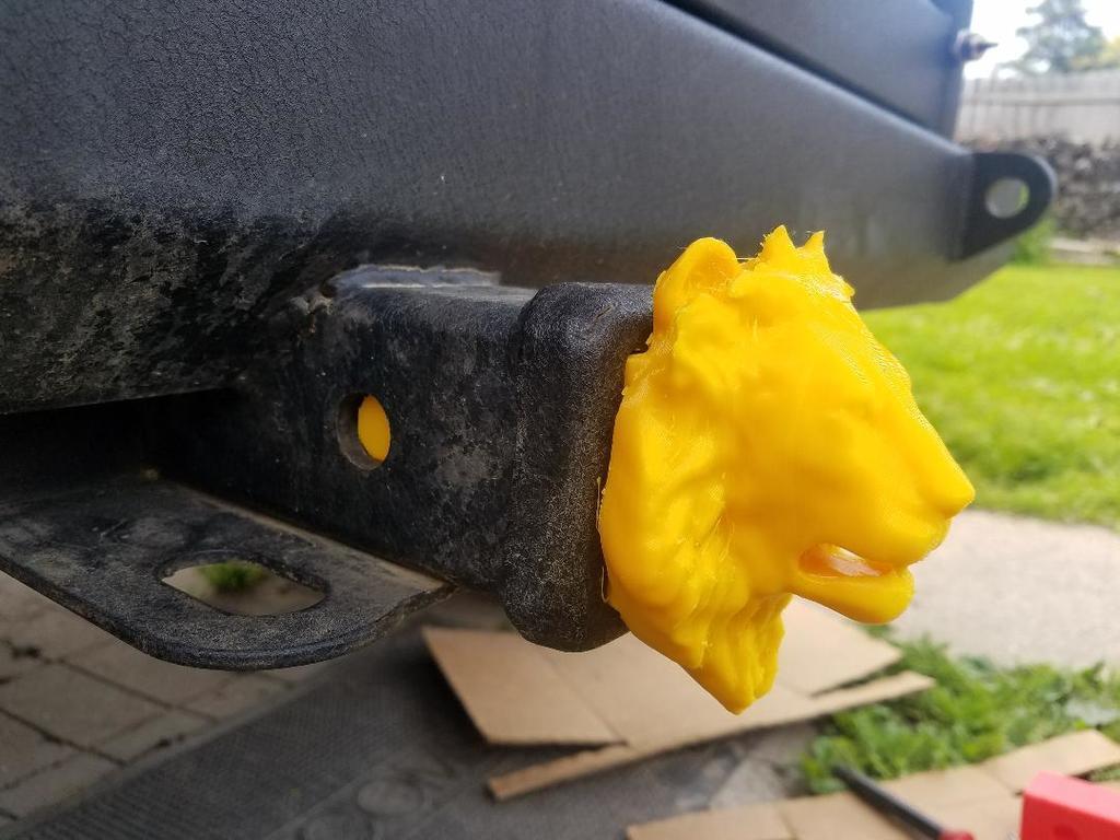 Free STL file 2" Receiver Cover w/Lion head - just snaps in・3D ...