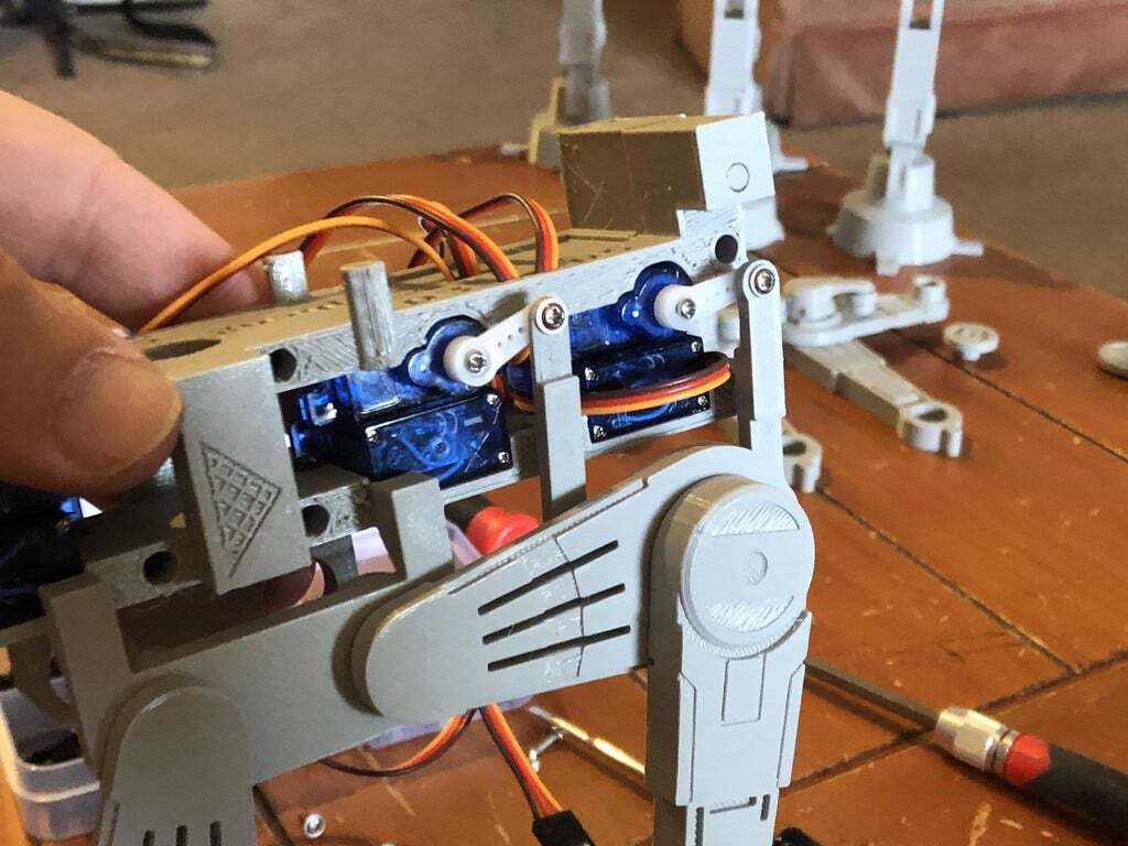 Free STL file Walking ATAT using Servos and Arduino 🚶・3D print design ...