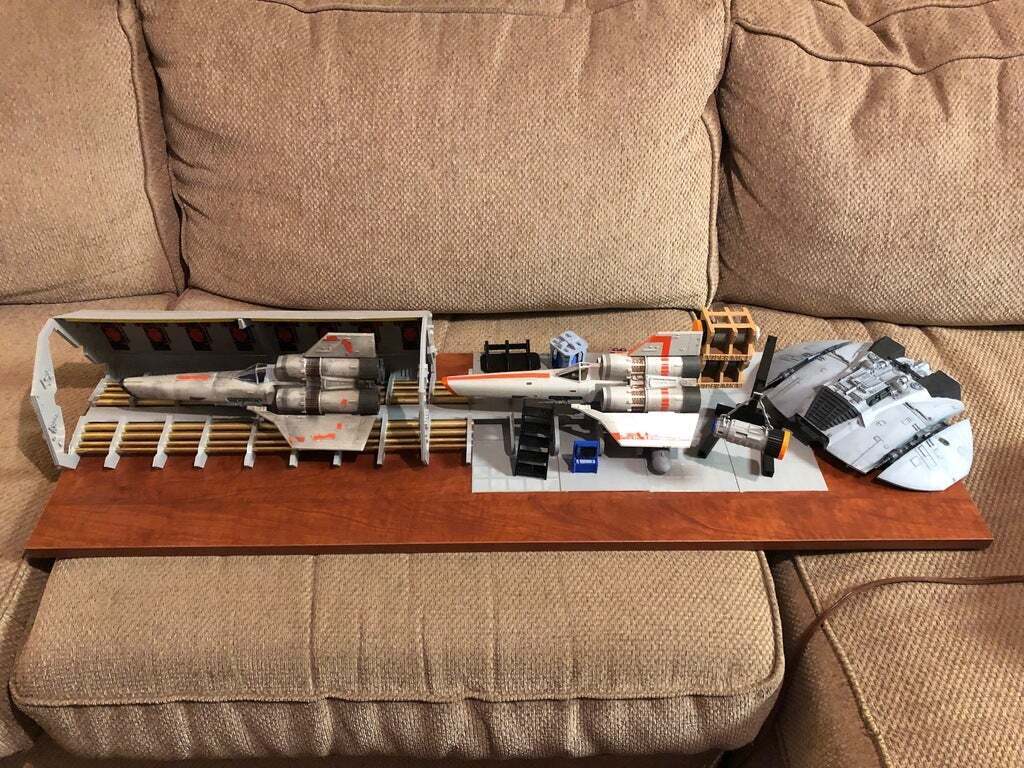 Free STL file Battlestar Galactica Viper Launch Tube 🏗️・3D printing ...
