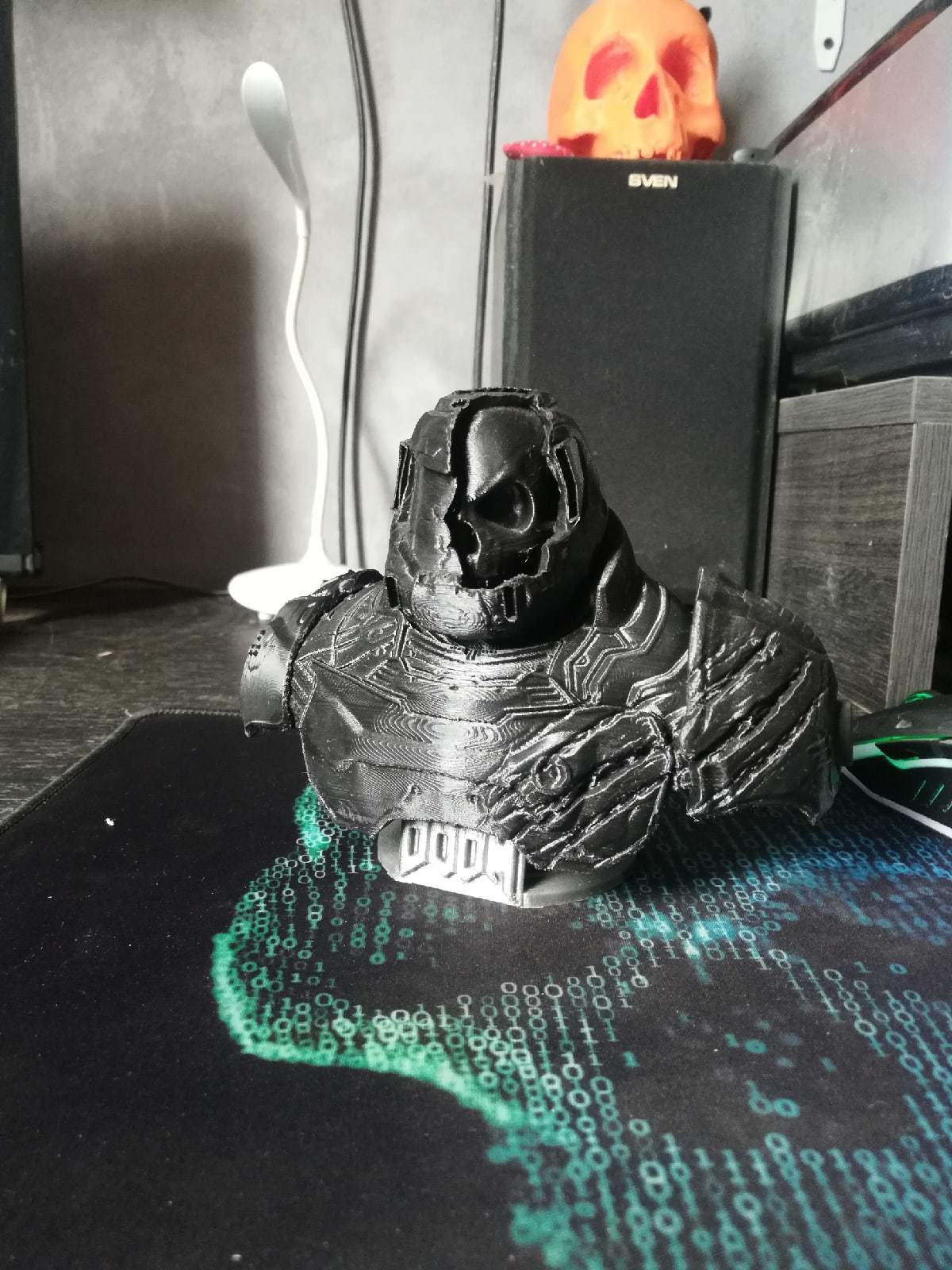 STL file DOOM SLAYER skull 💀・Template to download and 3D print・Cults