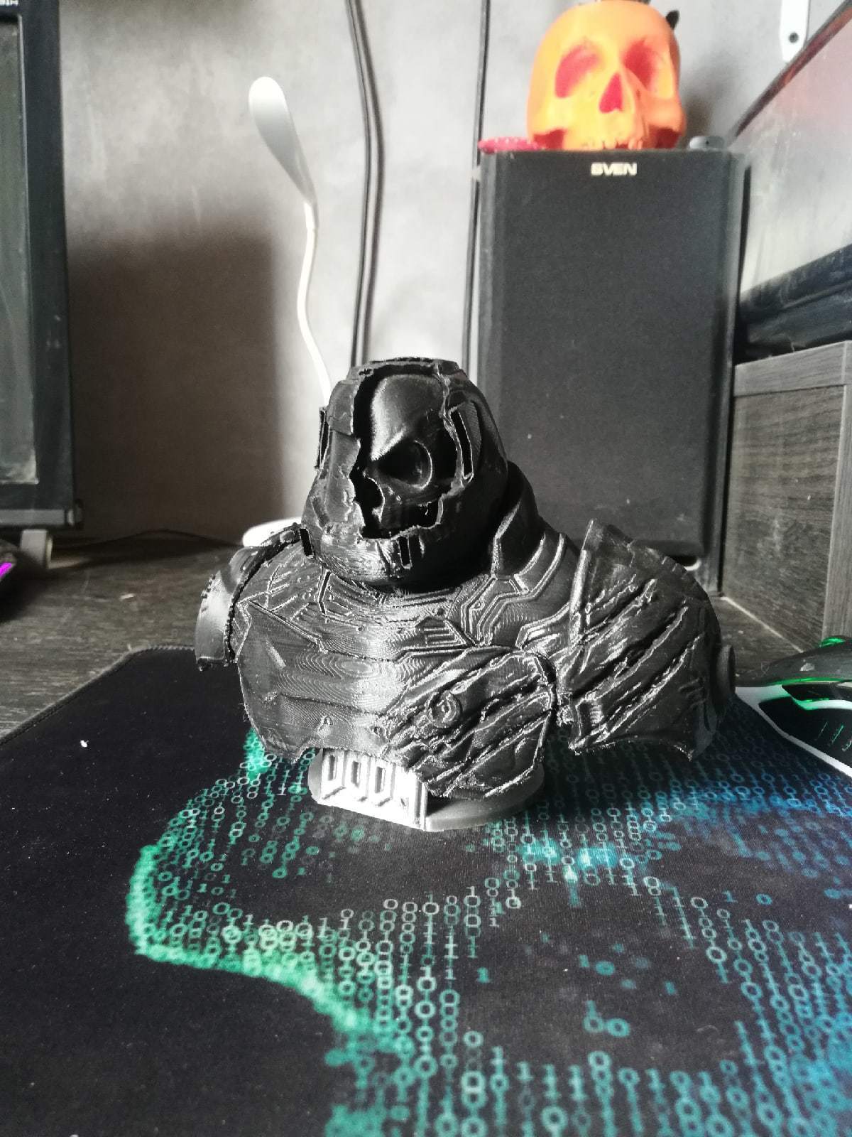 STL file DOOM SLAYER skull 💀・Template to download and 3D print・Cults