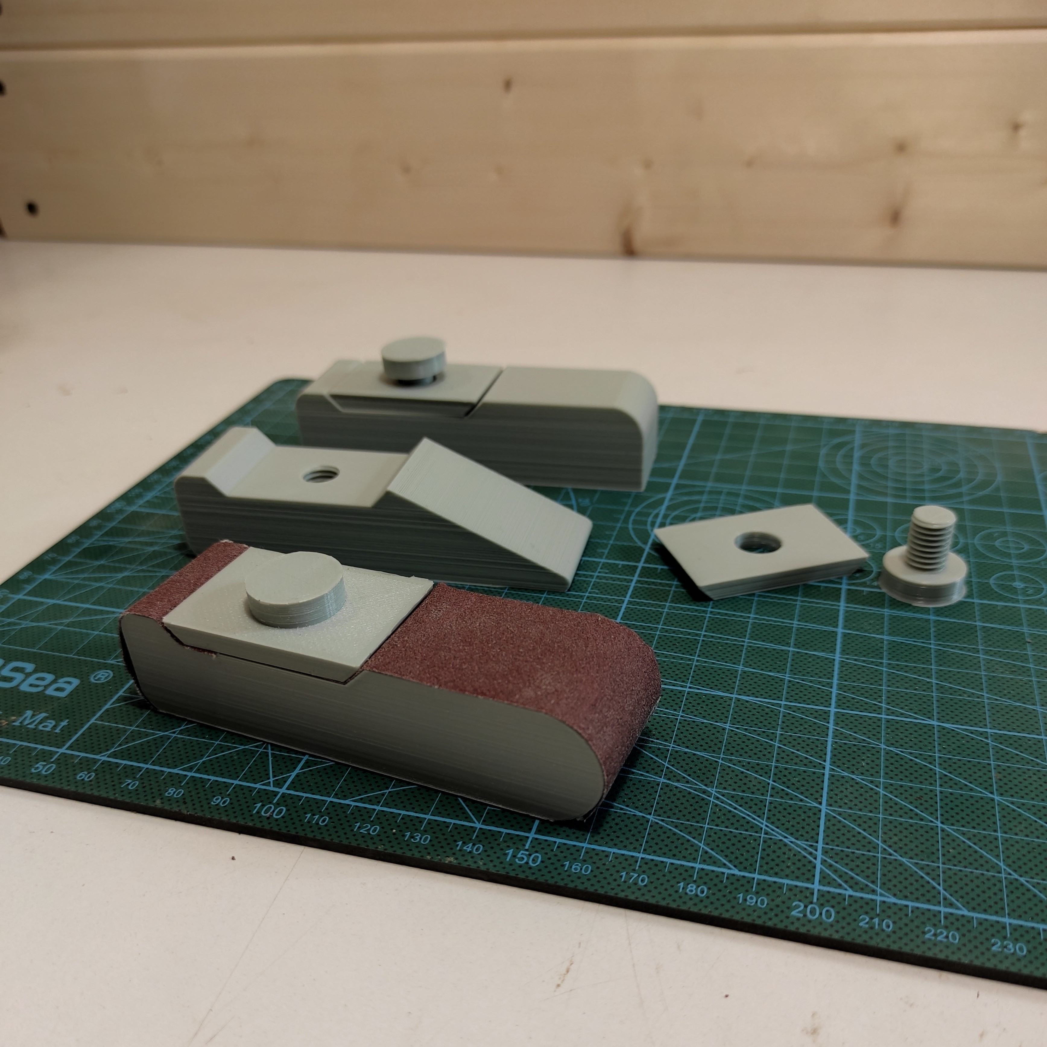 3D printed Sand Paper Handles • made with Jguarora a3s・Cults