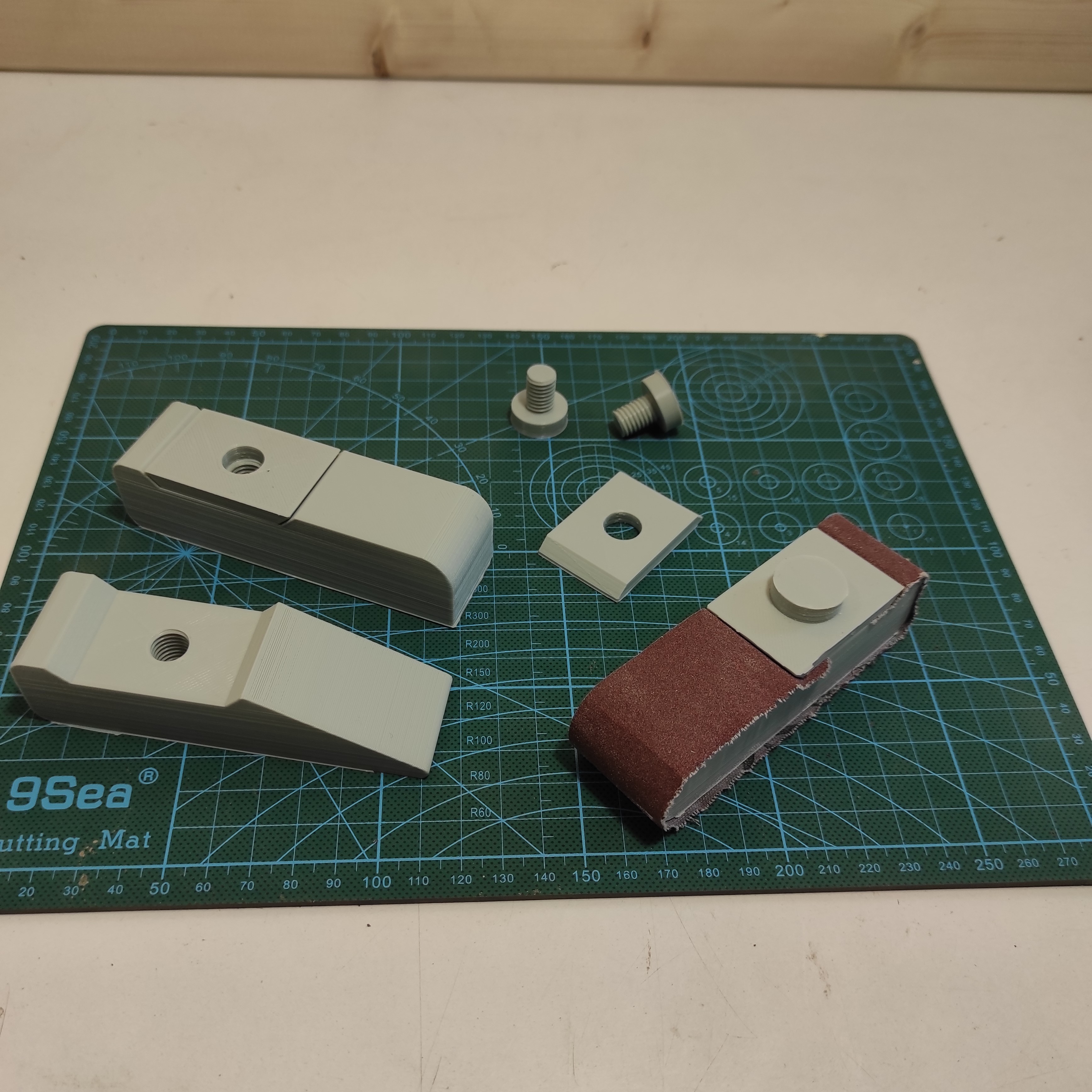 3D printed Sand Paper Handles • made with Jguarora a3s・Cults