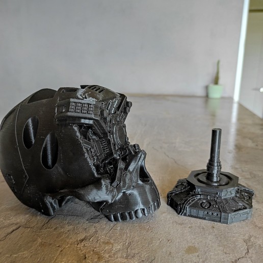 3D printable CYBER SKULL (CYBERPUNK 2077) • made with Jguarora a3s ・ Cults
