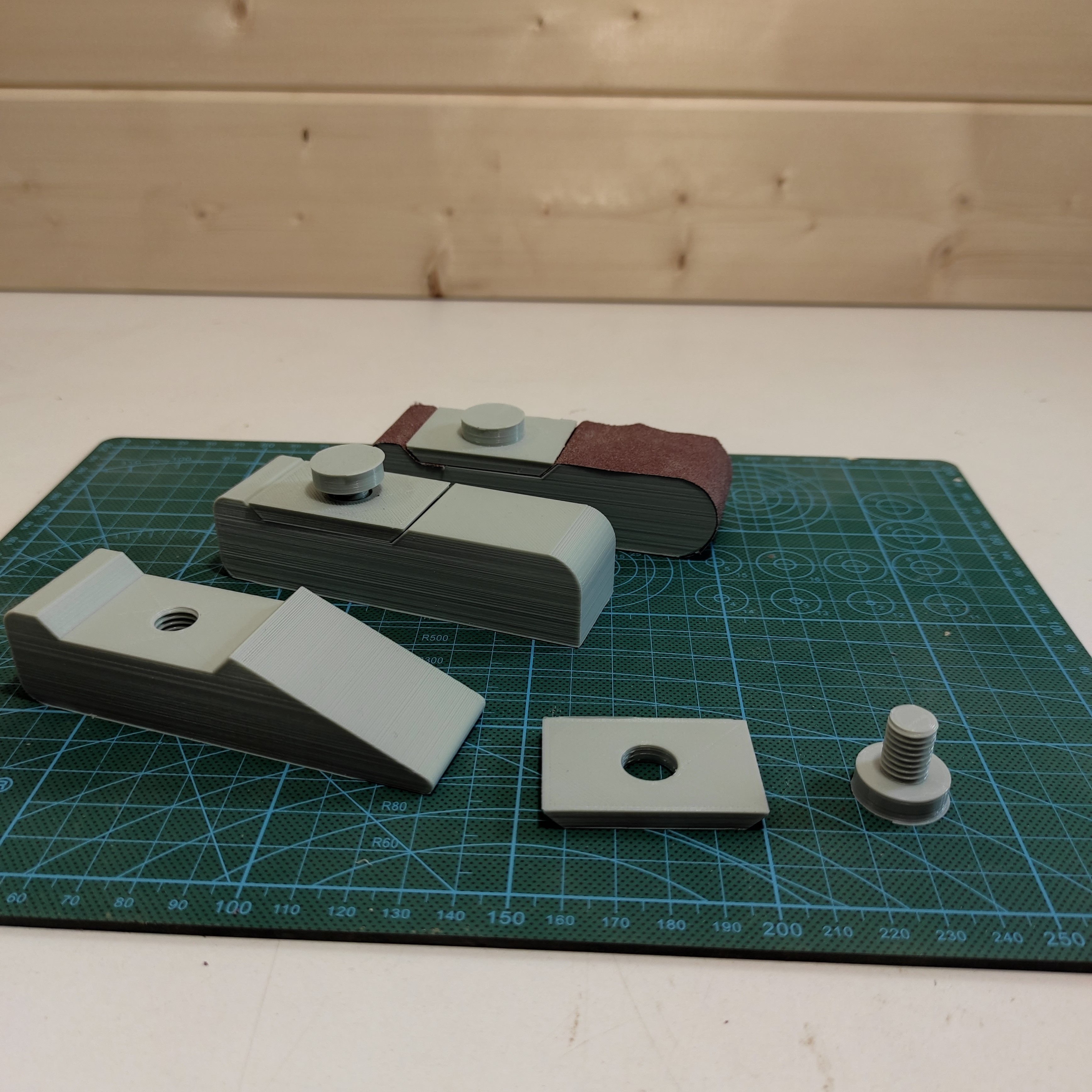 3D printed Sand Paper Handles • made with Jguarora a3s・Cults