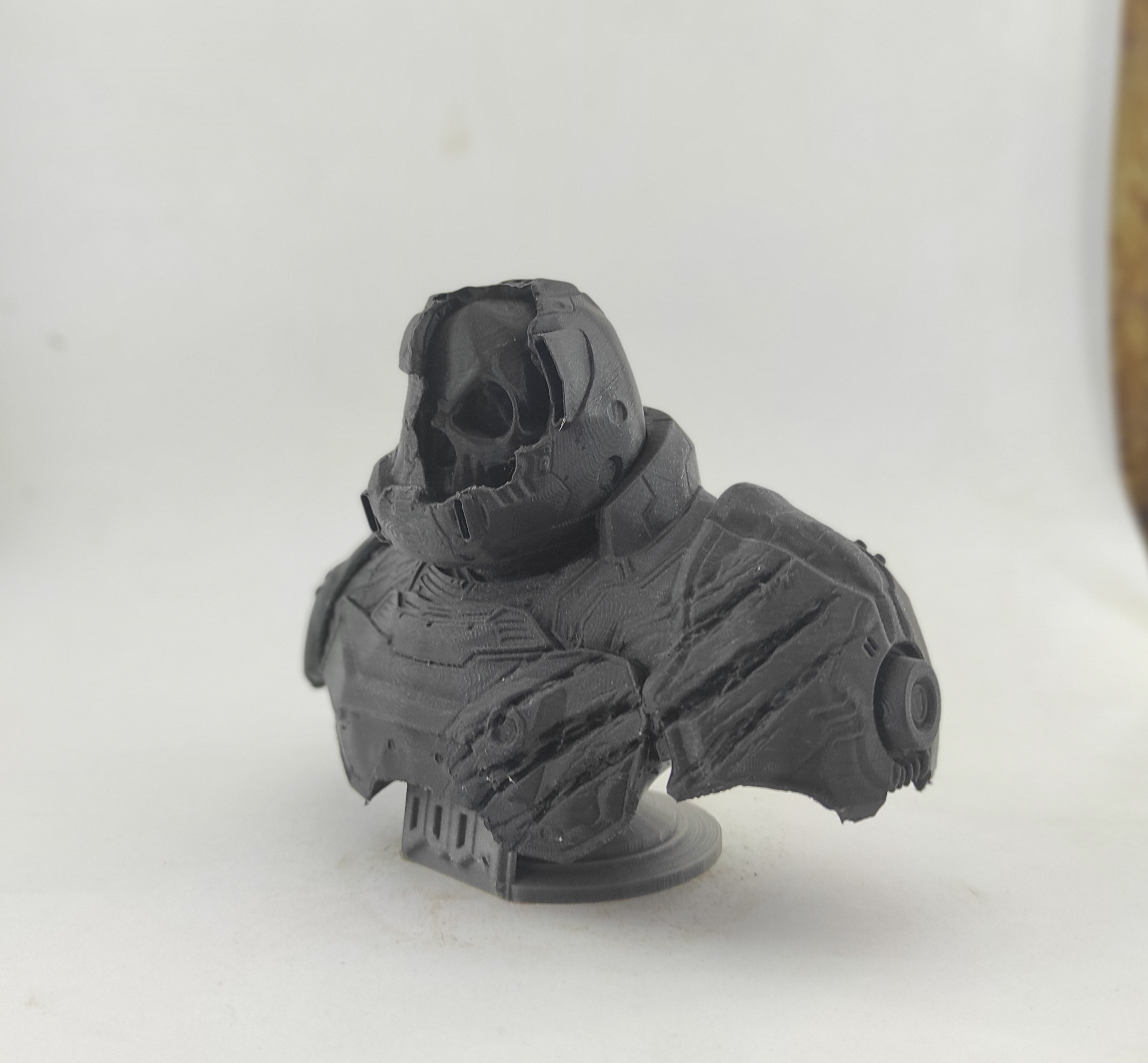 3D printed DOOM SLAYER skull • made with Jguarora a3s・Cults