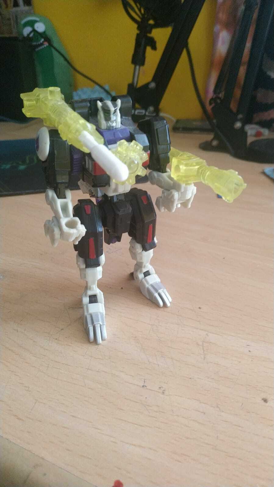 STL file Missile Energon Battle Ravage Transformers・3D print model to ...