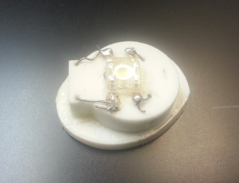 Free STL file Threadable CR2032 Battery Holder・3D printable model to ...
