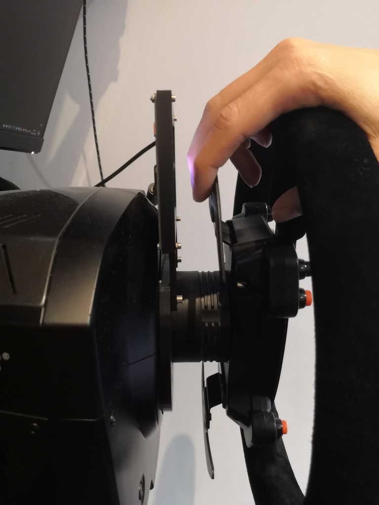 Free 3D file Thrustmaster 5" sliding display・3D printing idea to download・Cults