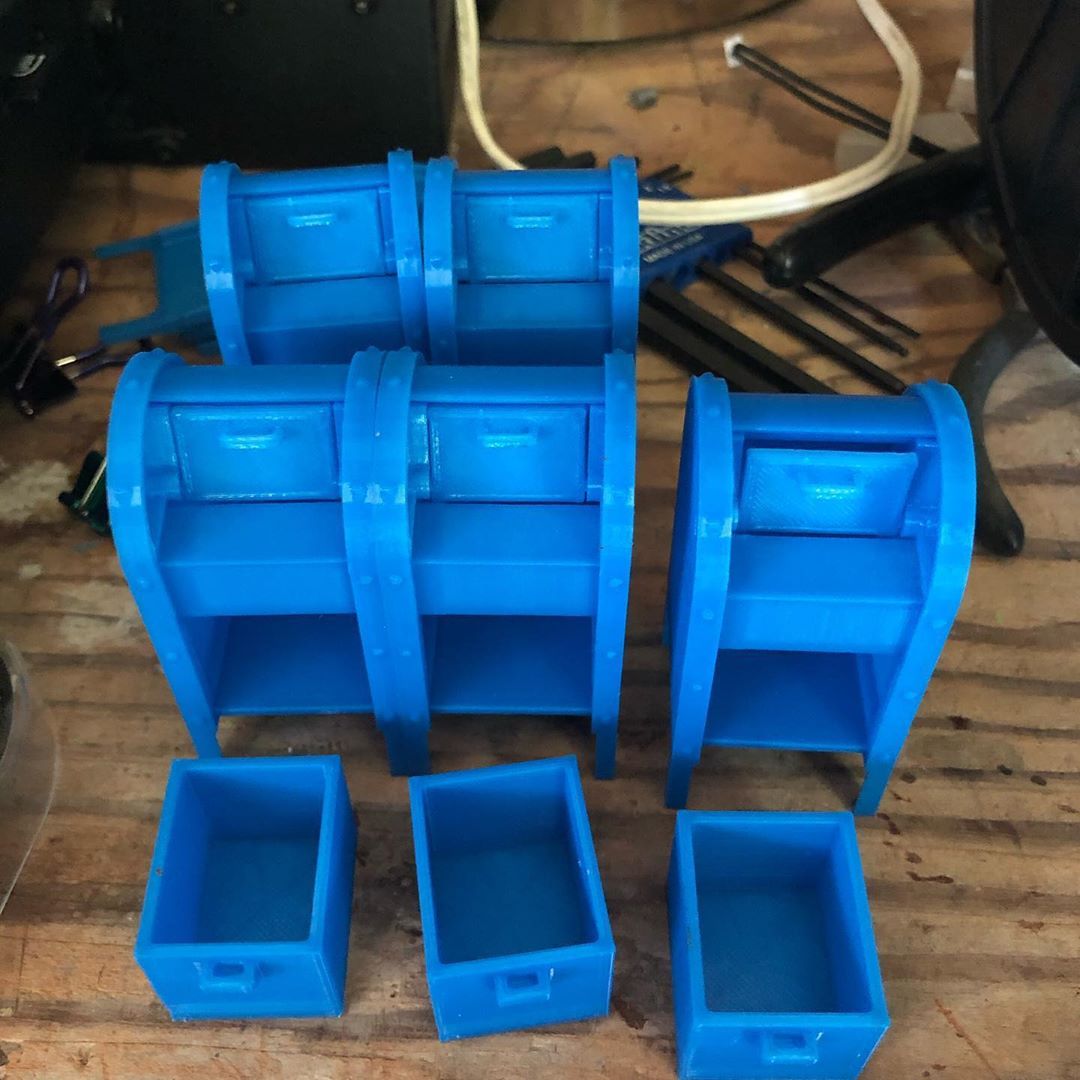 Free STL file Mailbox (1:18 scale) 📫・3D printing model to download・Cults